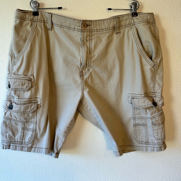 Plugg | Shorts | Plugg Tan Cargo Shorts Size 4 | Poshmark